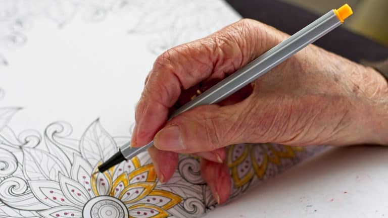 Helpful Hand Activities for Dementia Patients | Seniors Guide