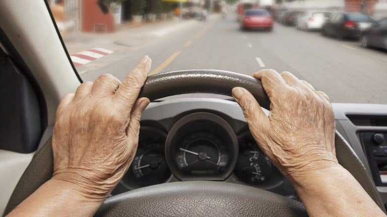 7 Driving Safety Tips for Seniors | Seniors Guide