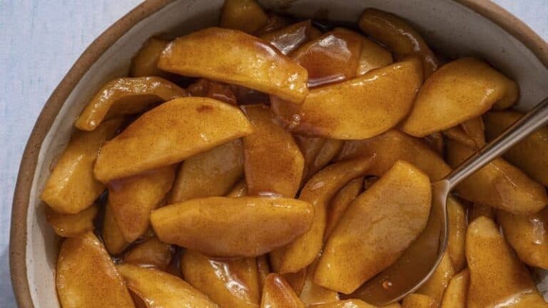 Cinnamon Apples: Simple and Versatile | Seniors Guide