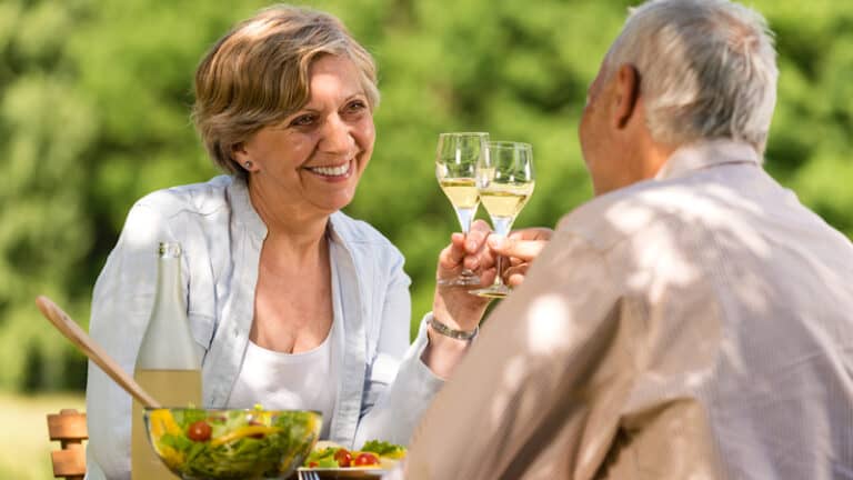 Pros and Cons of Senior Romance | Seniors Guide